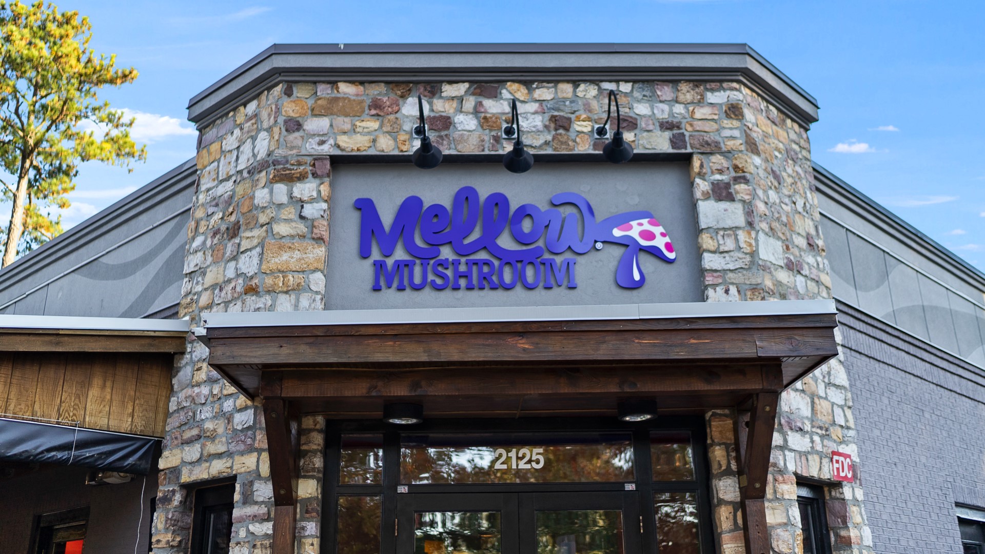 Mellow Mushroom new logo branding store looks | 11alive.com