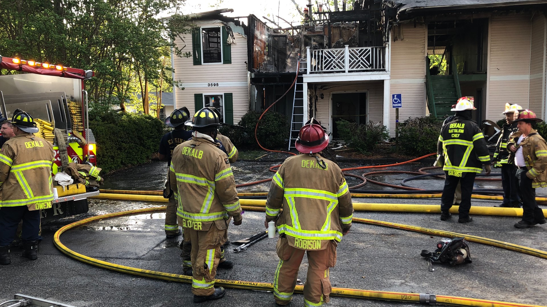 Dekalb Co. fire crews respond to apartment fire Friday morning ...
