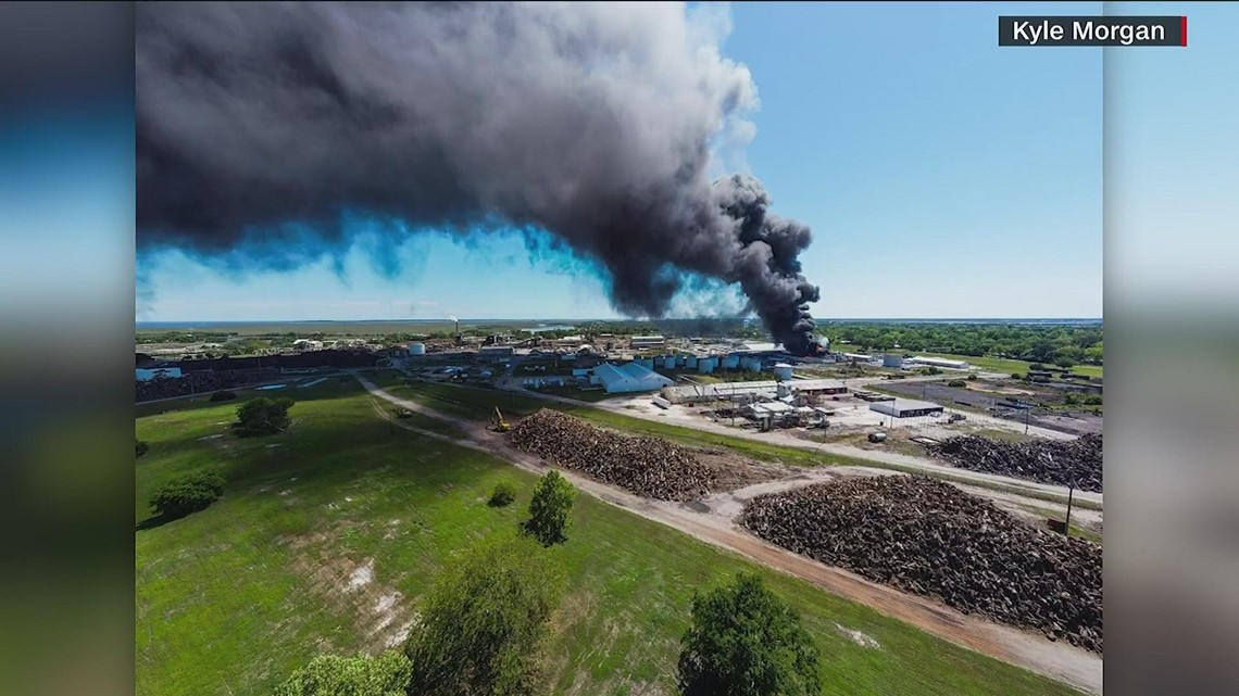 Chemical plant fire forces people out of homes in coastal Georgia ...