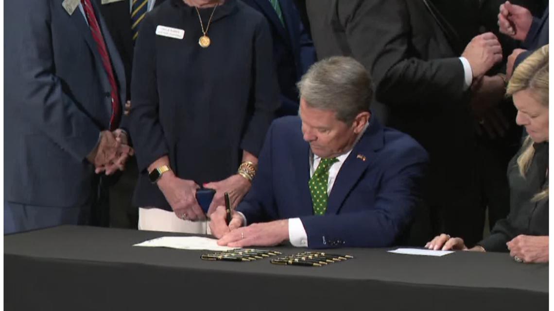 Gov. Kemp signs gas tax suspension, tax rebate payment bills | 11alive.com