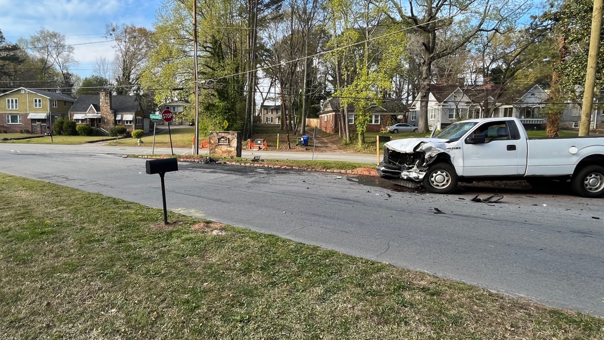 Search for murder suspect after chase near Cascade Road Atlanta ...