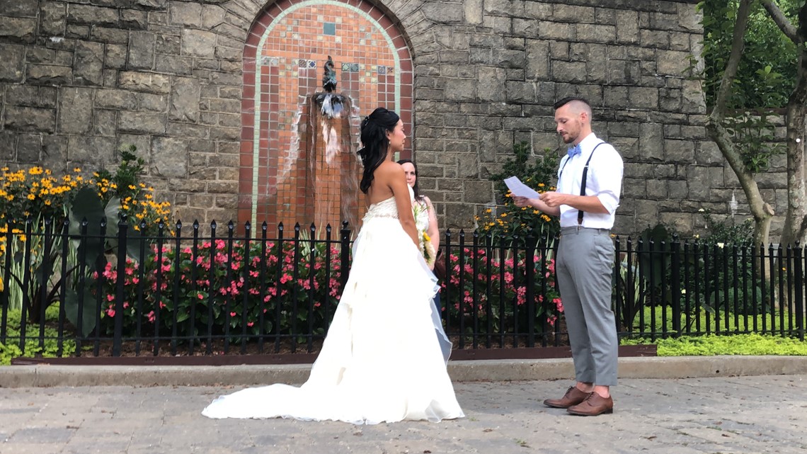 Couple gets married in Grant Park in Atlanta | 11alive.com
