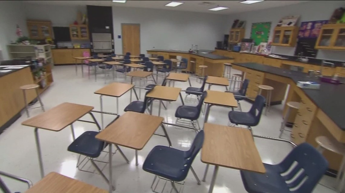 Gwinnett County Schools push to expand class sizes | 11alive.com