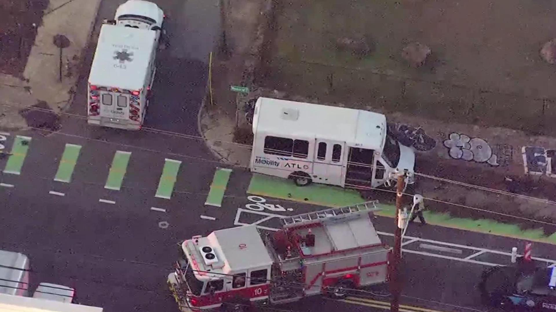 MARTA Mobility van driver hurt in Atlanta crash | 11alive.com