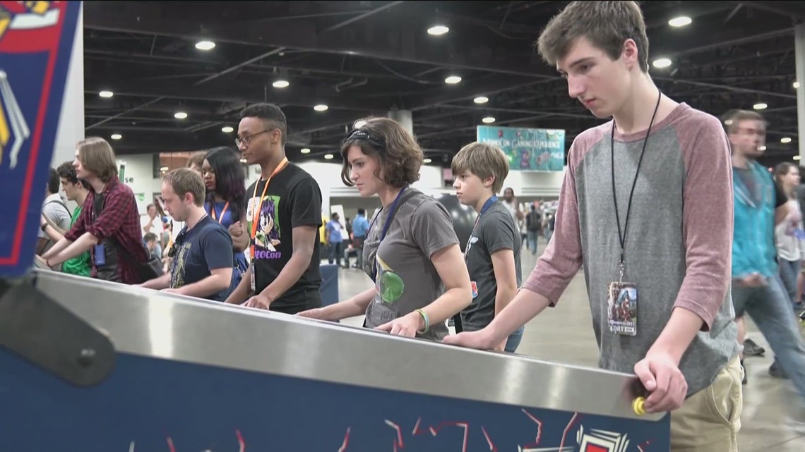 Momocon celebrates 20 years in Atlanta | 11alive.com