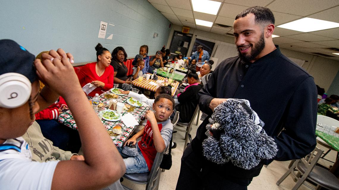 Falcons star teams up with Solomon’s Temple for single mothers ...