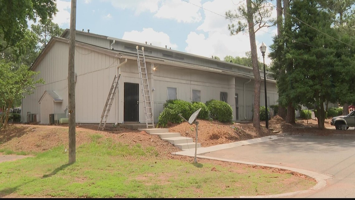 Homeowner shoots, kills alleged intruder in DeKalb County | 11alive.com