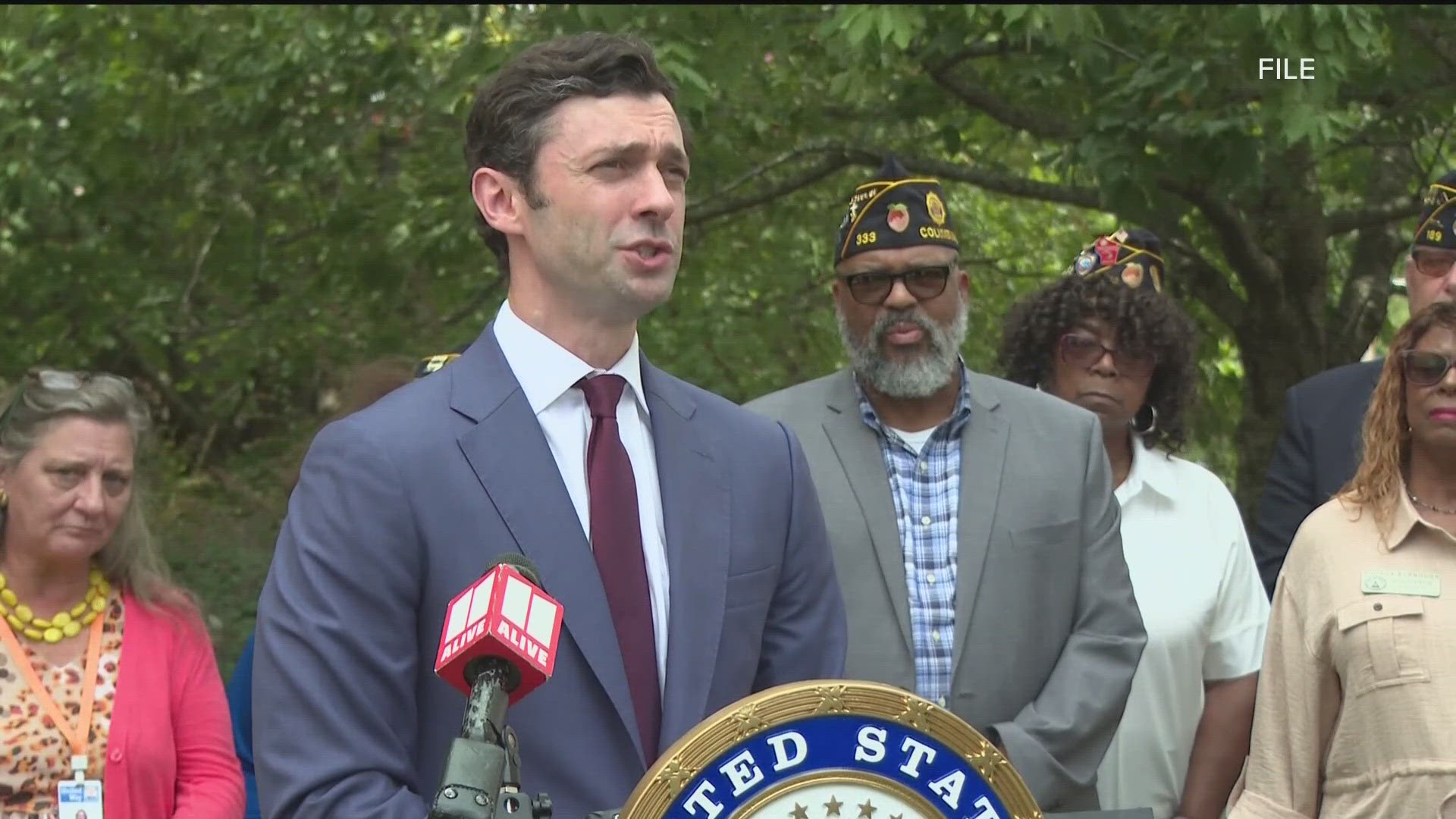 New poll shows almost 20% of Georgia Republicans support Democrat Jon ...