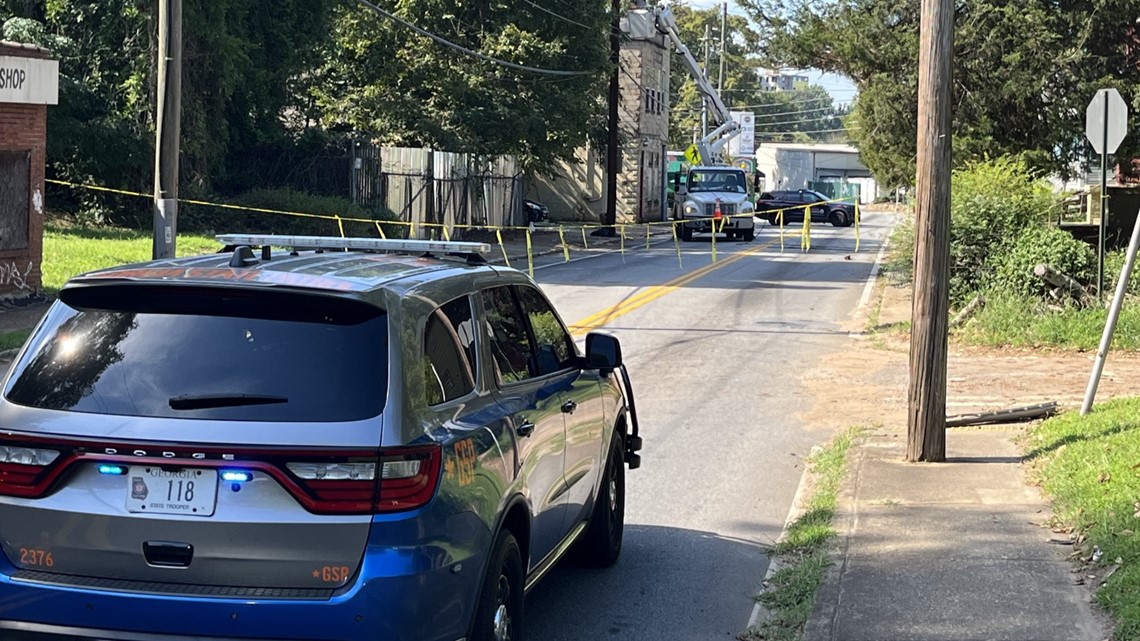 GSP troopers at Jonesboro Rd SE Atlanta | 11alive.com