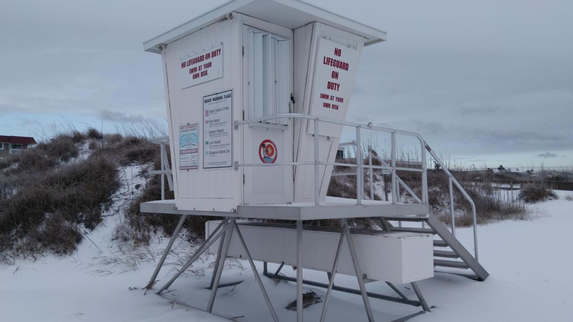 Snow photos: Tybee Island, Georgia, New Orleans and Pensacola, Florida ...