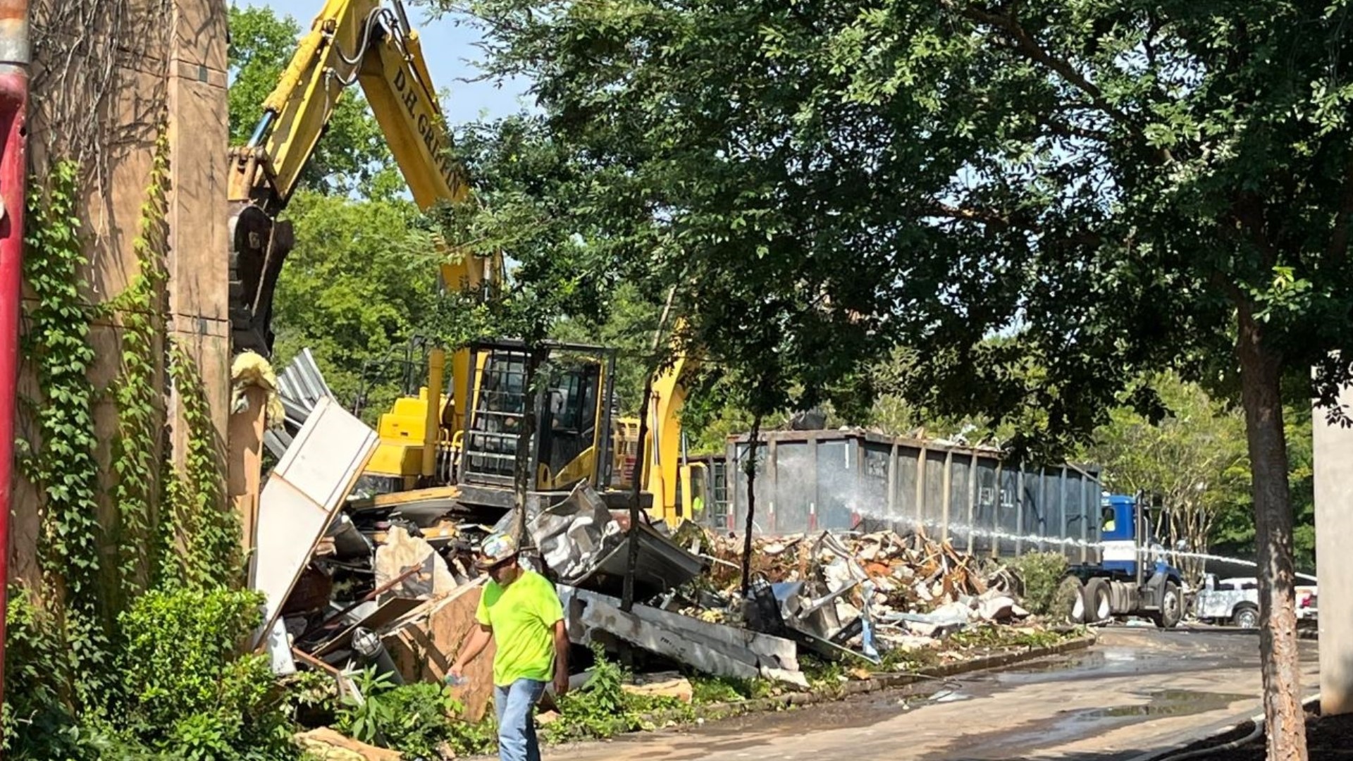 Old Buckhead Cheesecake Factory restaurant demolished | 11alive.com