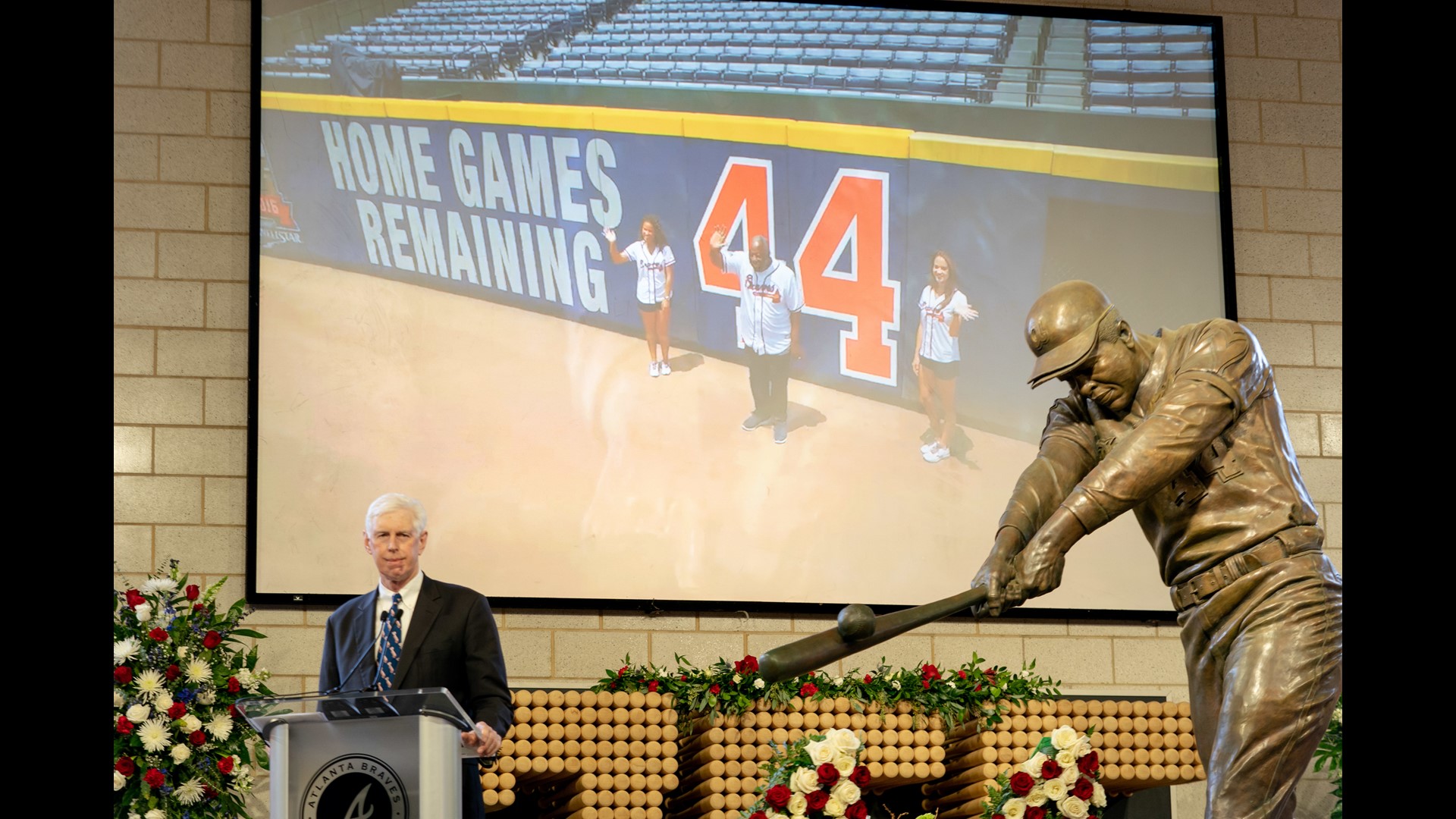Lawmakers introduce measure to rename I-75 bridge for Hank Aaron ...