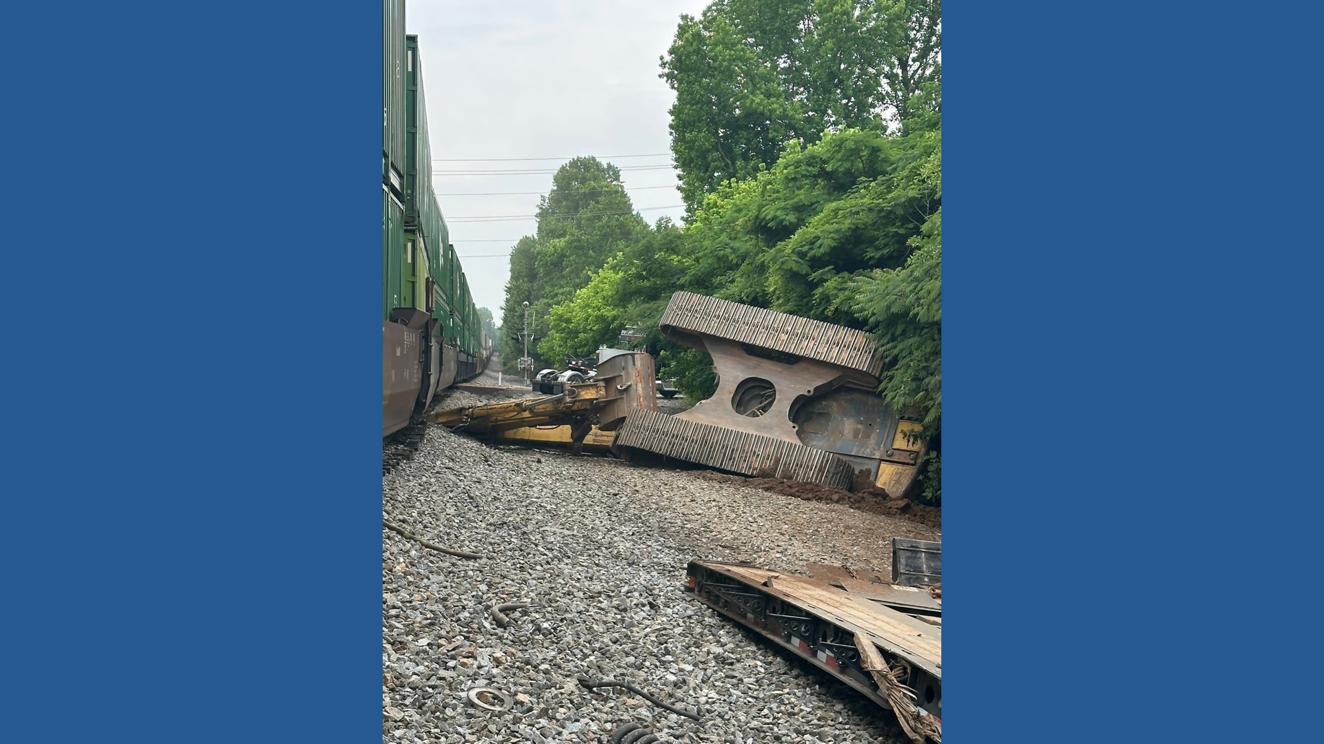 Train derails in Hall County after striking tractor-trailer, deputies ...