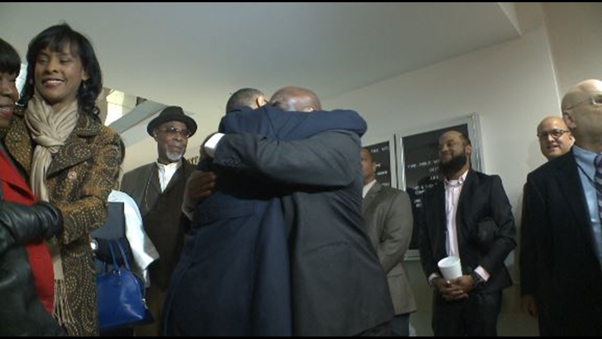 Burrell Ellis returns to work as DeKalb Co. CEO | 11alive.com