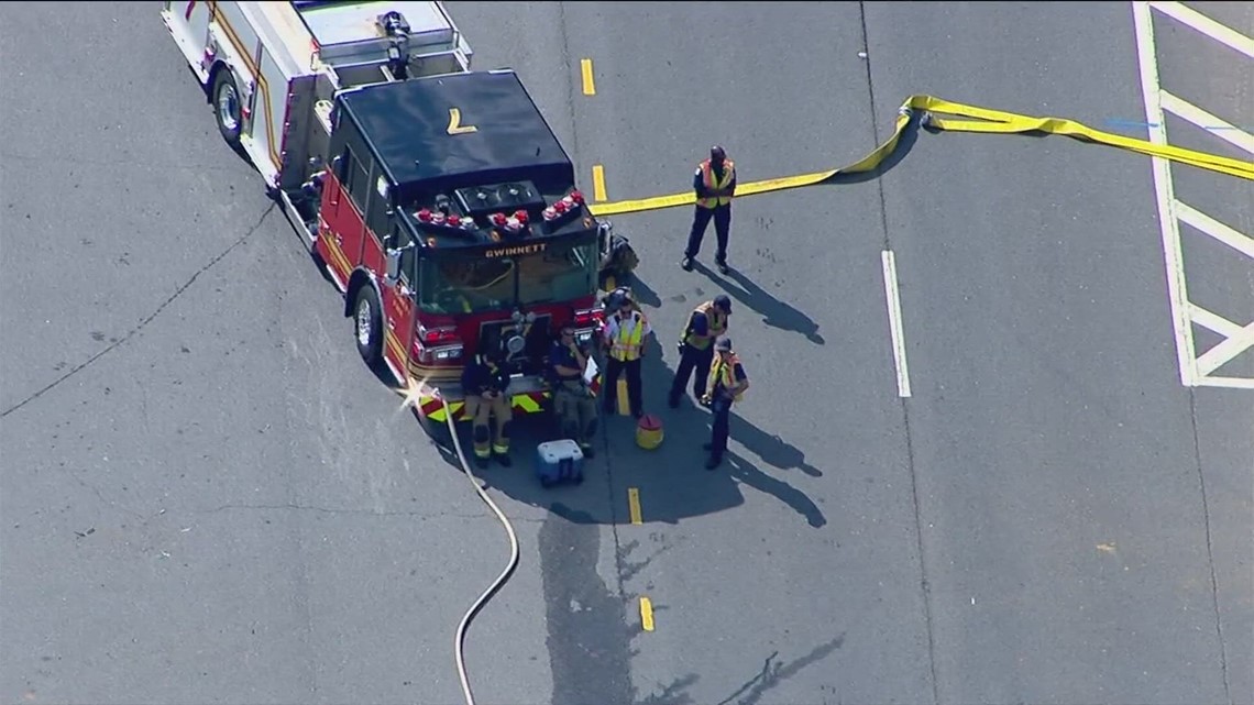 Busy intersection in Duluth shut down due to gas main break | 11alive.com