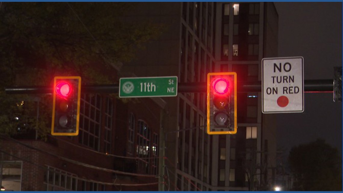 Deadline approaches for Atlanta's implementation of no right turn on ...