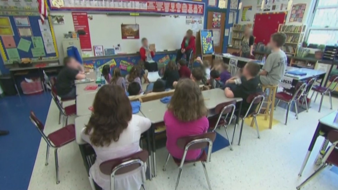 DeKalb school district get creative to cover hundreds of vacancies on ...