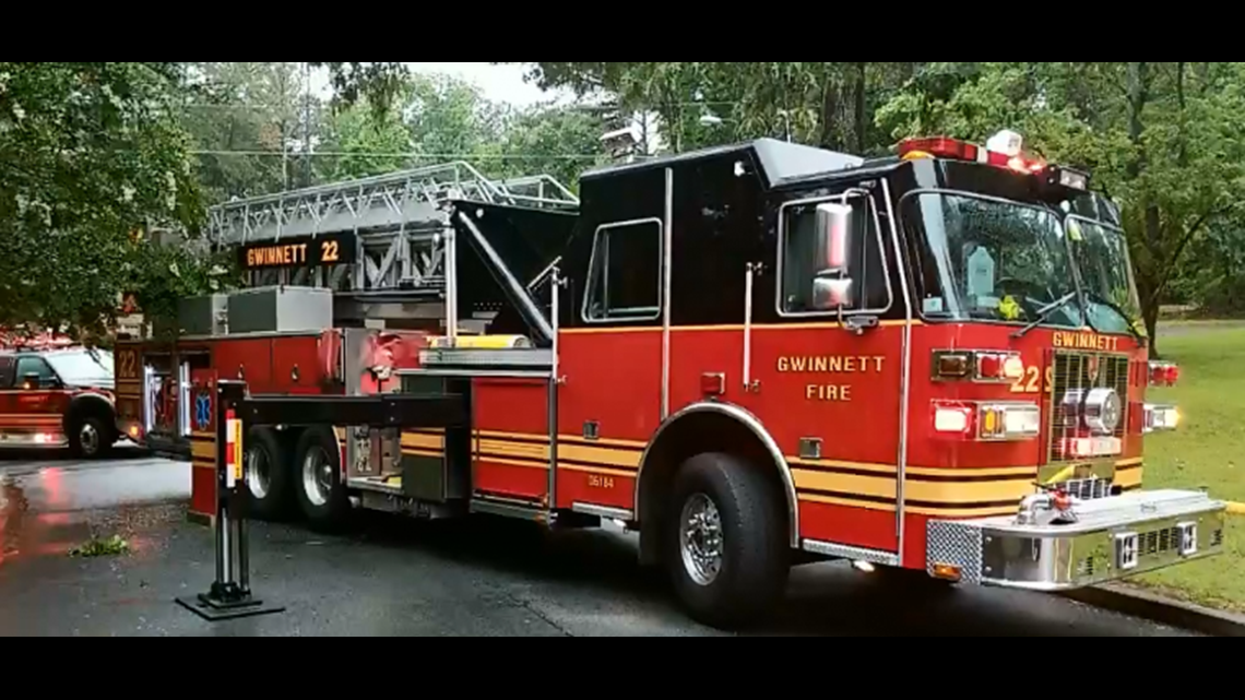 Single lightning strike sparks power surge, fires at 2 homes | 11alive.com