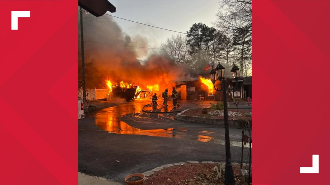 Fire at M & R Butcher Shop in Walton County | 11alive.com