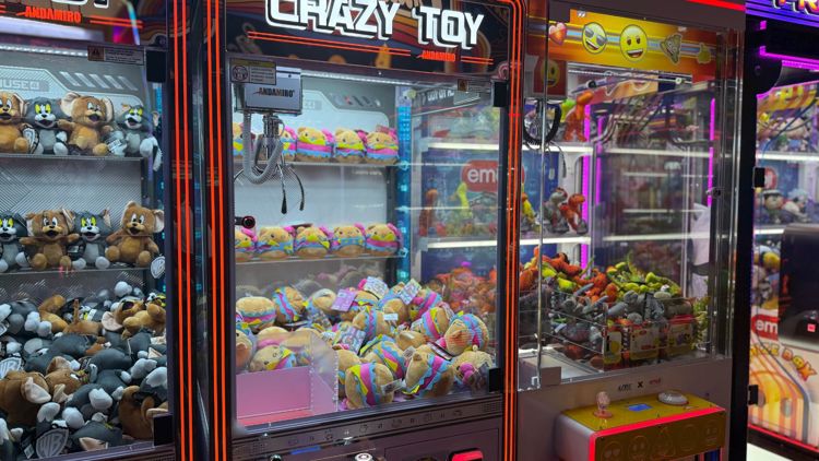 Chuck E. Cheese opens Chuck’s Arcade Buford with VR and prizes ...