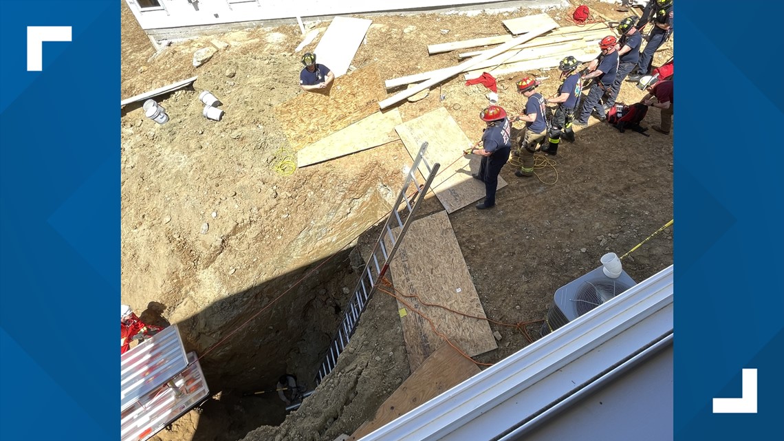 Construction worker trench collapse, rescue in Paulding County | 11alive.com
