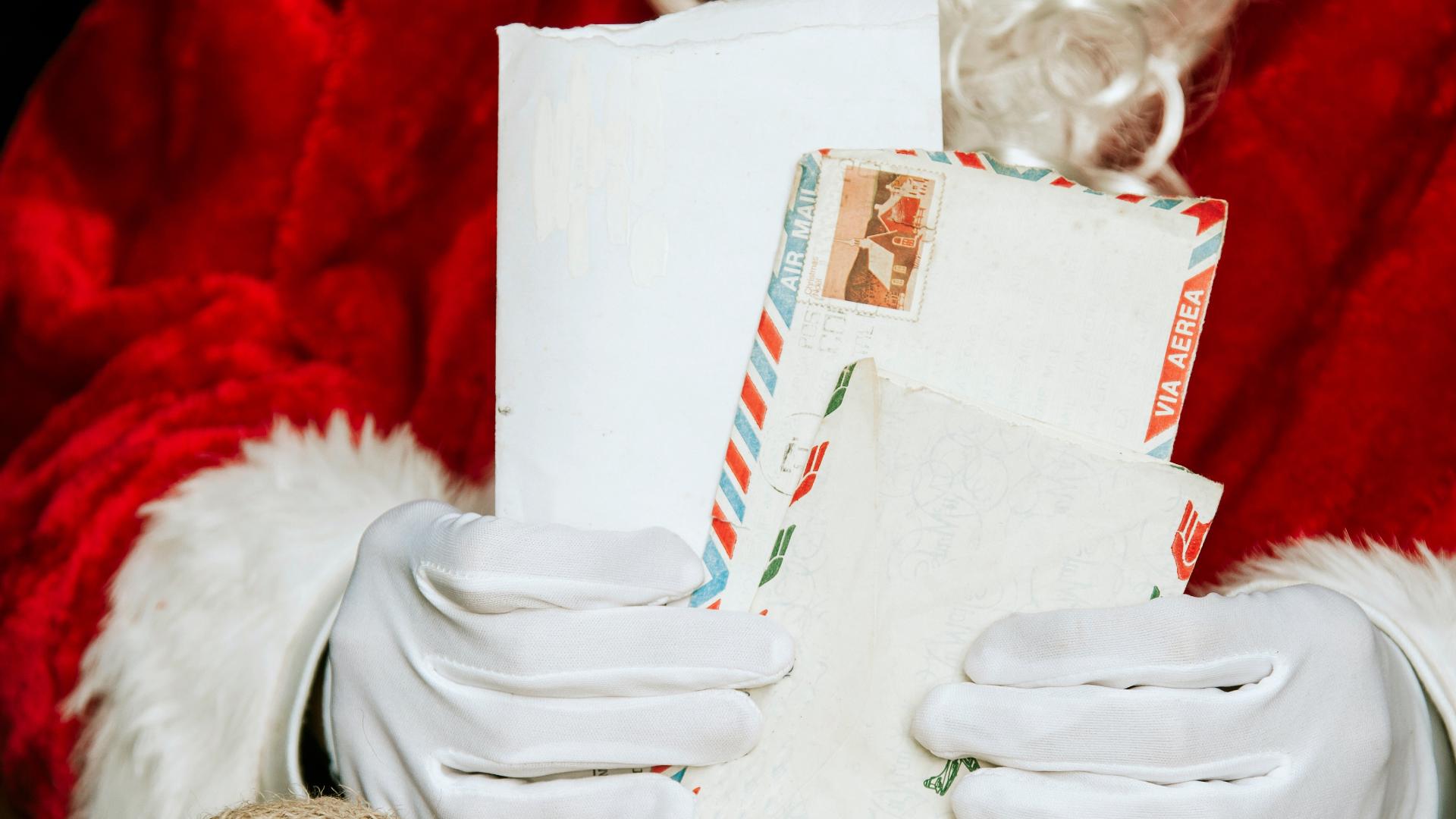 USPS Operation Santa is now open | Santa's helpers needed! | 11alive.com