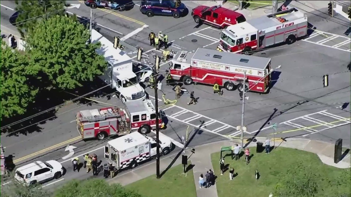 1 dead, multiple hospitalized after crash in Midtown Atlanta | 11alive.com