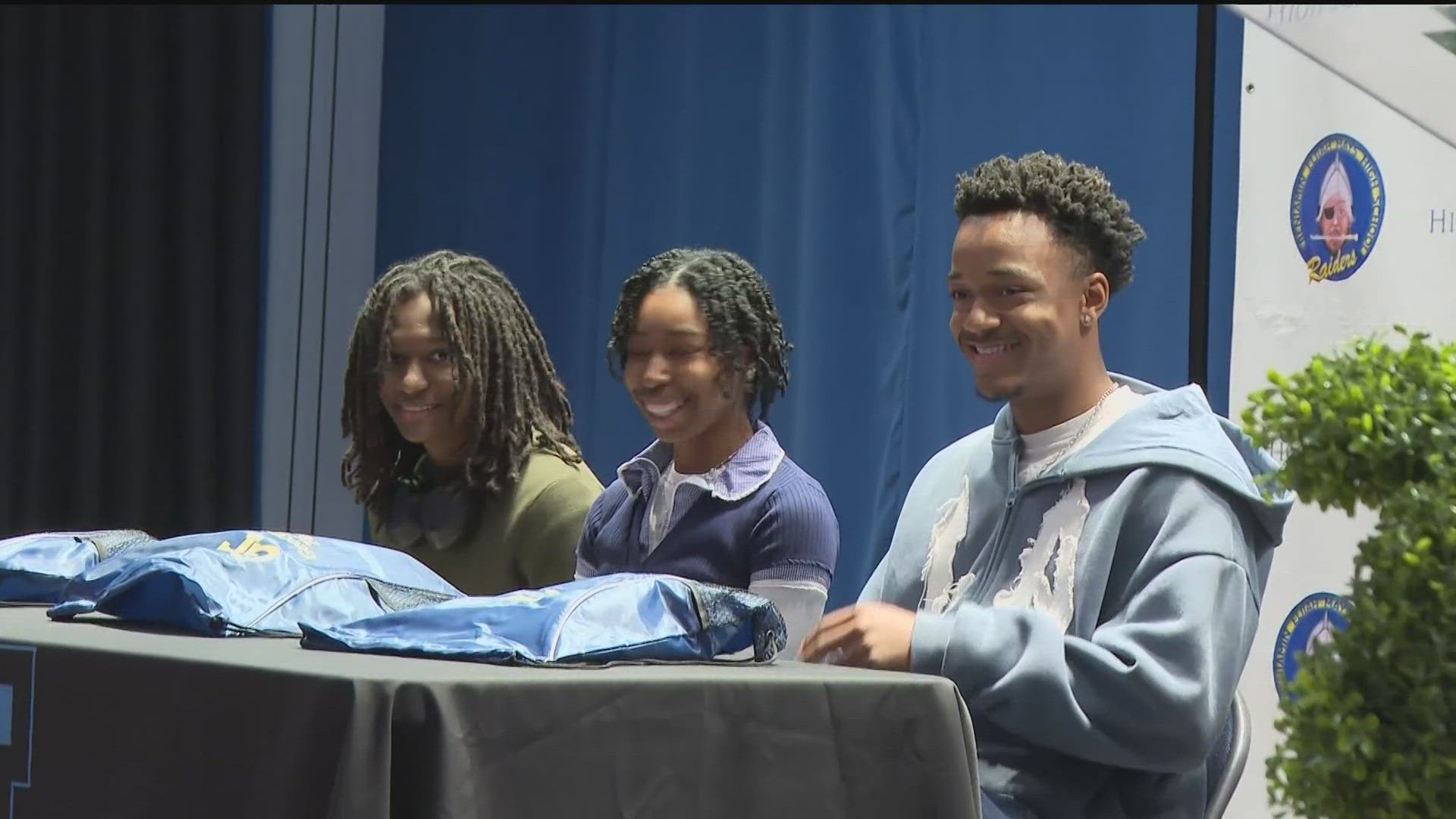 3 Benjamin E. Mays High seniors surprised with early acceptance to ...
