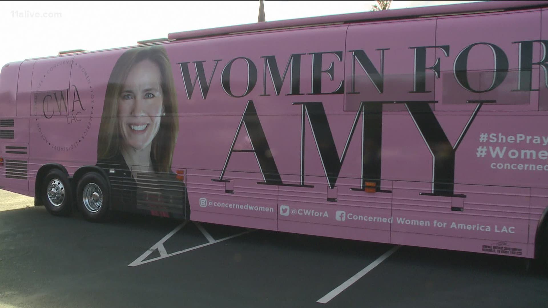 Loeffler helps kick of 'Women for Amy' bus tour | 11alive.com