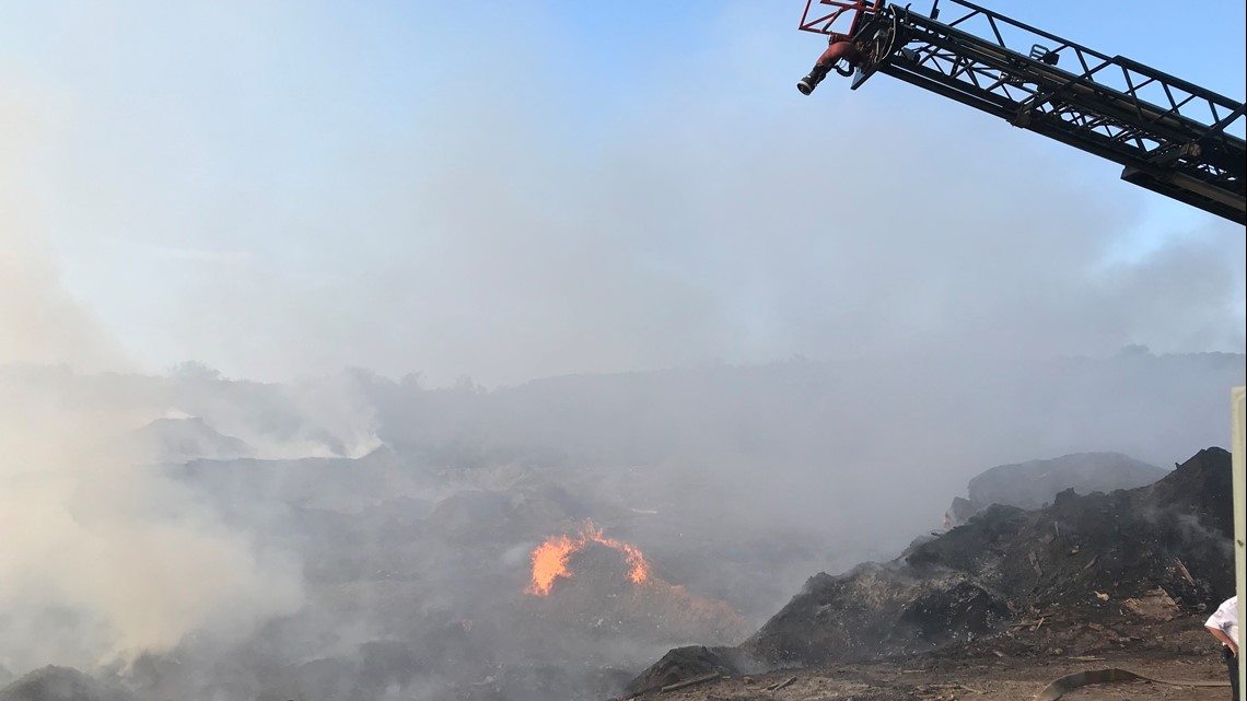 Fire at Coward Mulch Company sends smoke over Barrow County | 11alive.com