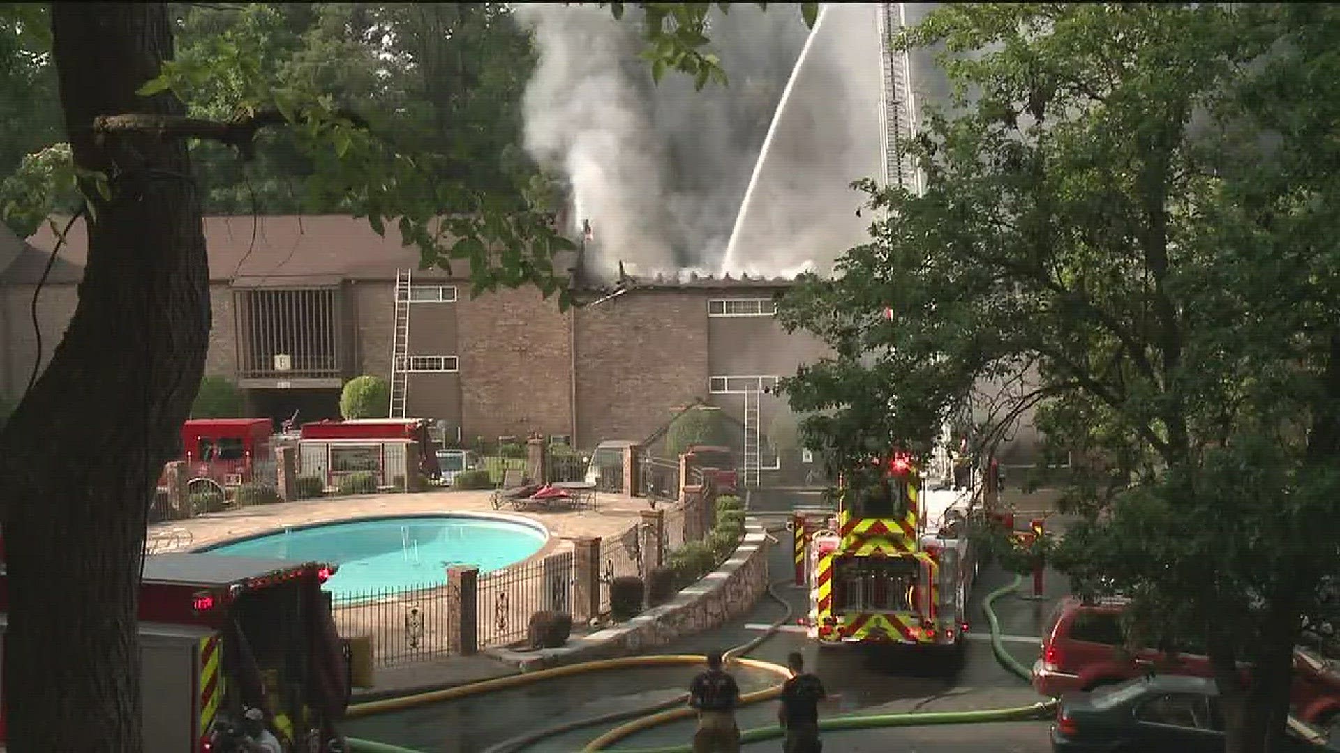 Two injured, 37 homeless after Saturday morning Brookhaven fire ...