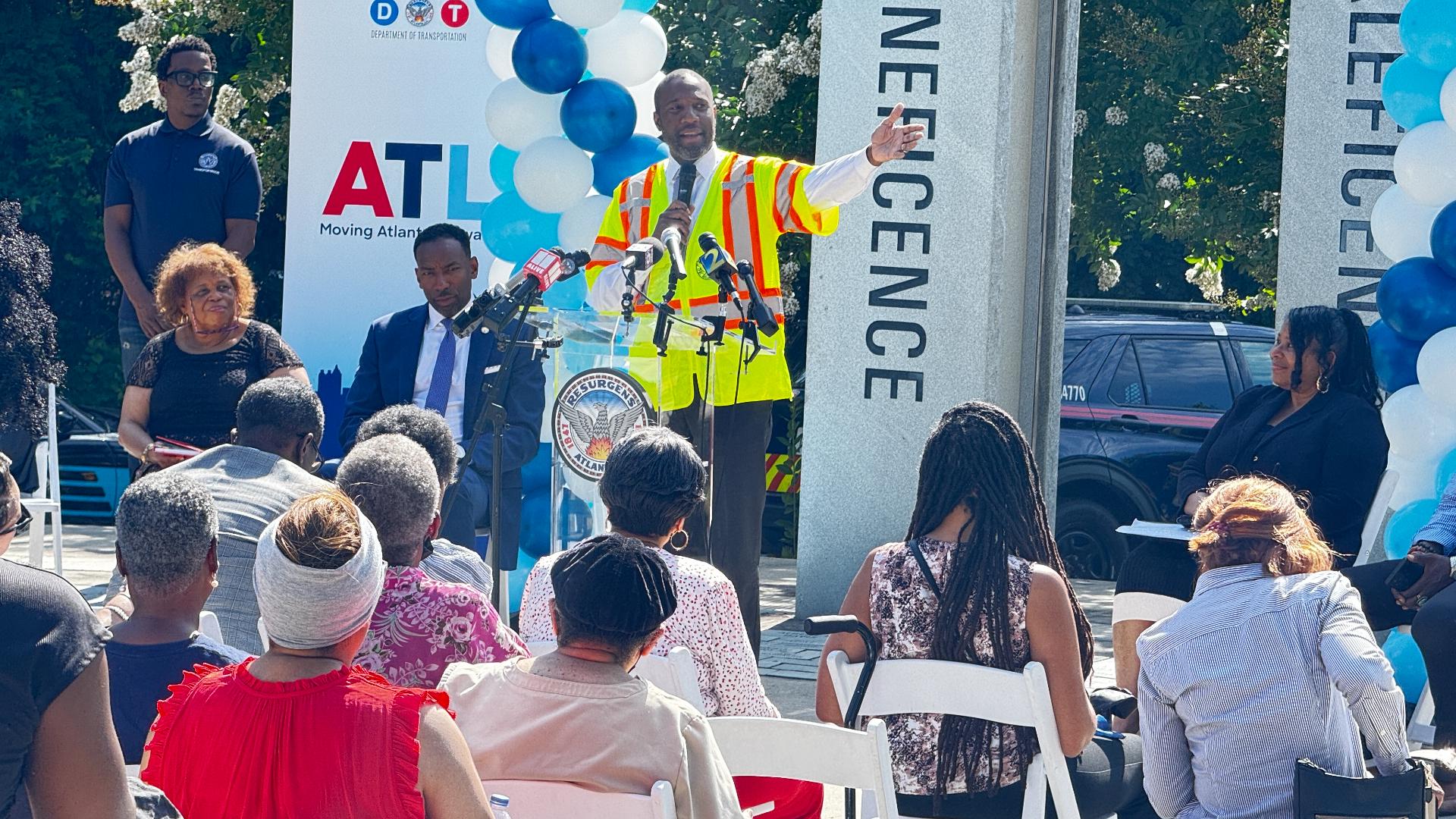 Fairburn Road Complete Street project breaks ground | 11alive.com