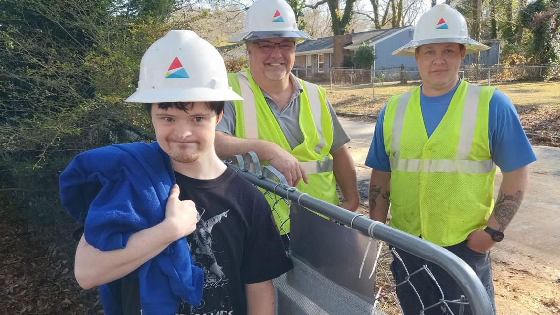 Atlanta Gas Light throws birthday party for neighborhood boy | 11alive.com