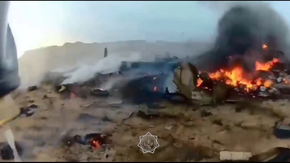 Dozens survive fiery, fatal plane crash | 11alive.com
