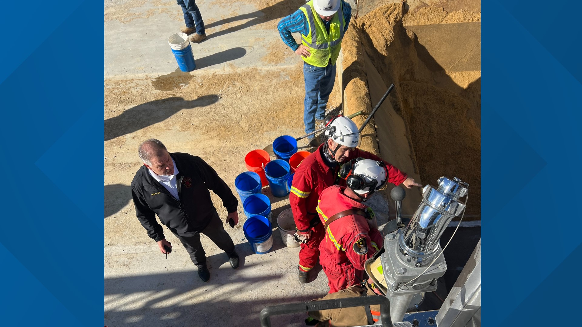 Man trapped under gravel at Paulding County rock quarry | 11alive.com