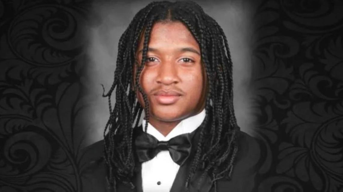 Jeremy Medina Memorial Scholarship, Gainesville High baseball | 11alive.com