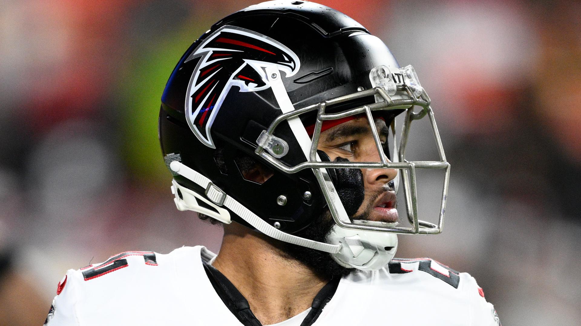 Falcons player Avery Williams' childhood home destroyed in California ...