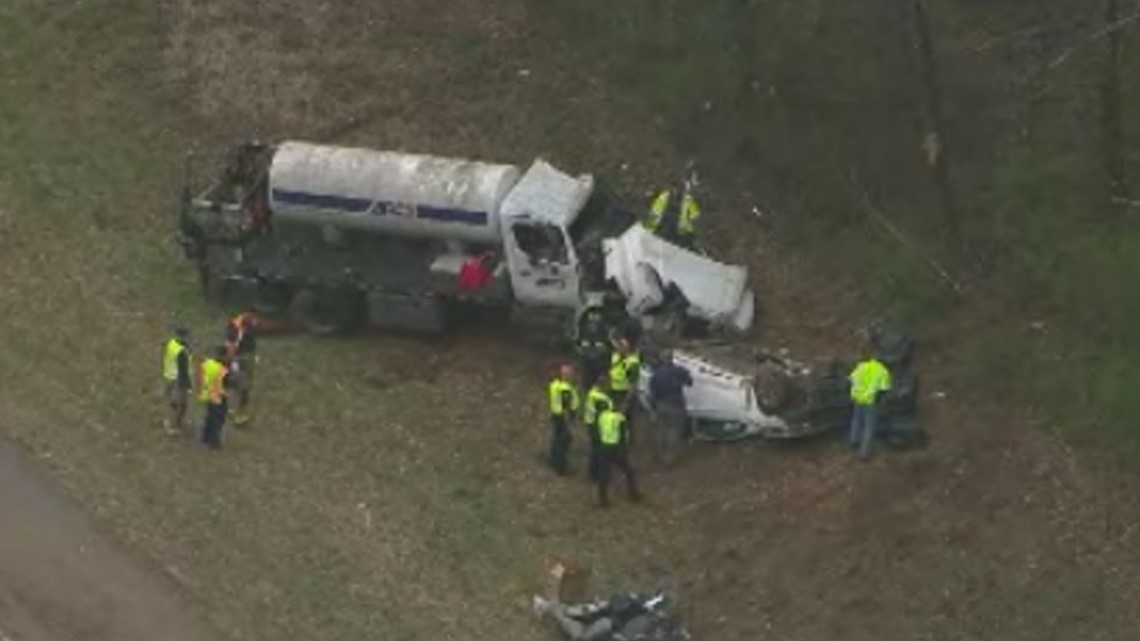 GA 400 traffic Cumming major wreck life flight reported on scene ...