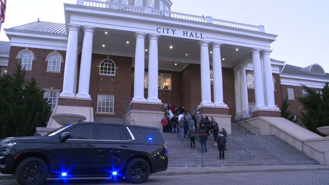 Congressman Rich McCormick's heated town hall | 11alive.com