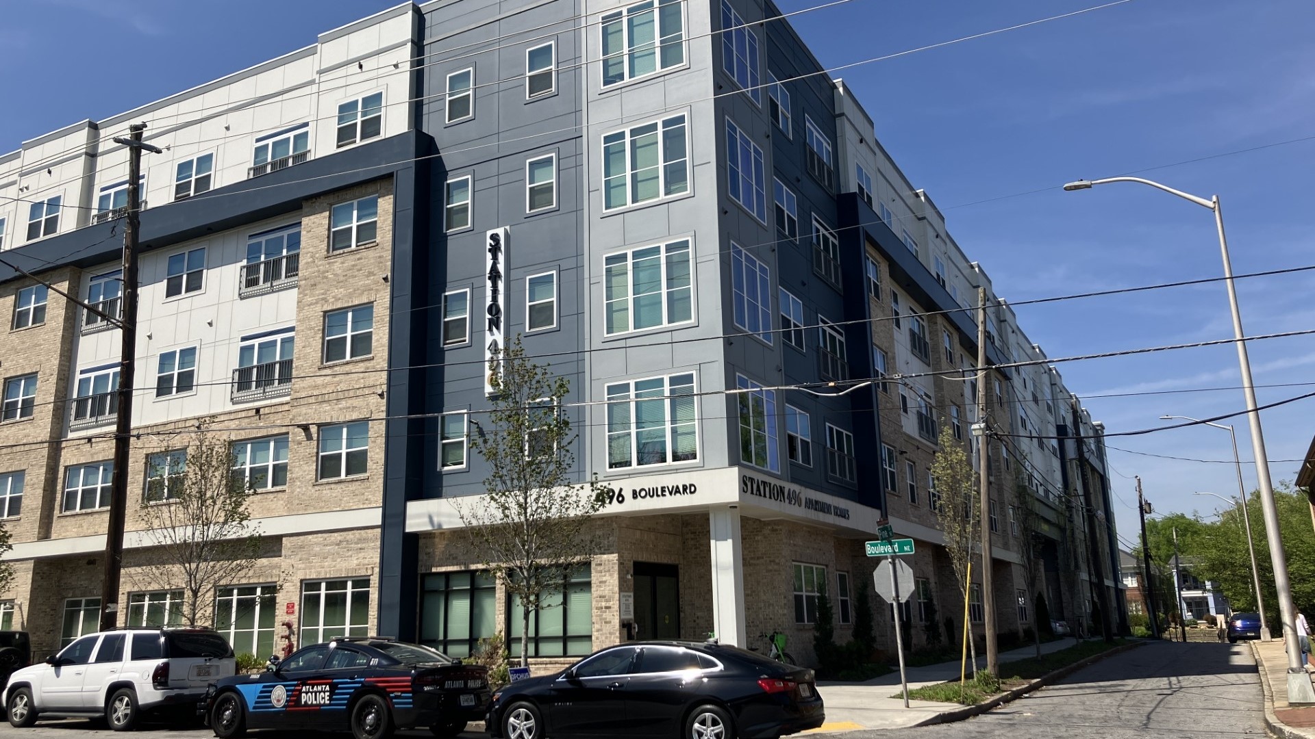 496 Boulevard apartment shooting | Woman killed, police say | 11alive.com