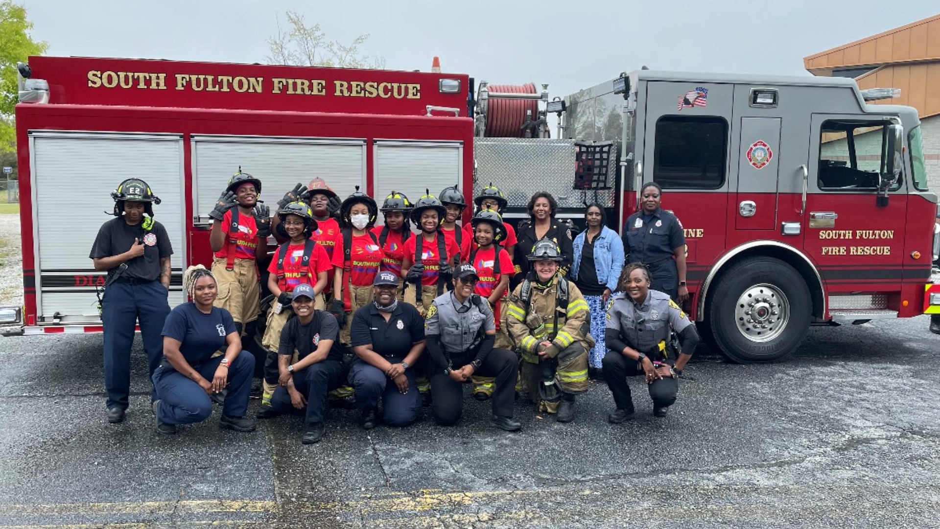 South Fulton Fire holds Camp E.M.B.E.R.S. program for girls | 11alive.com