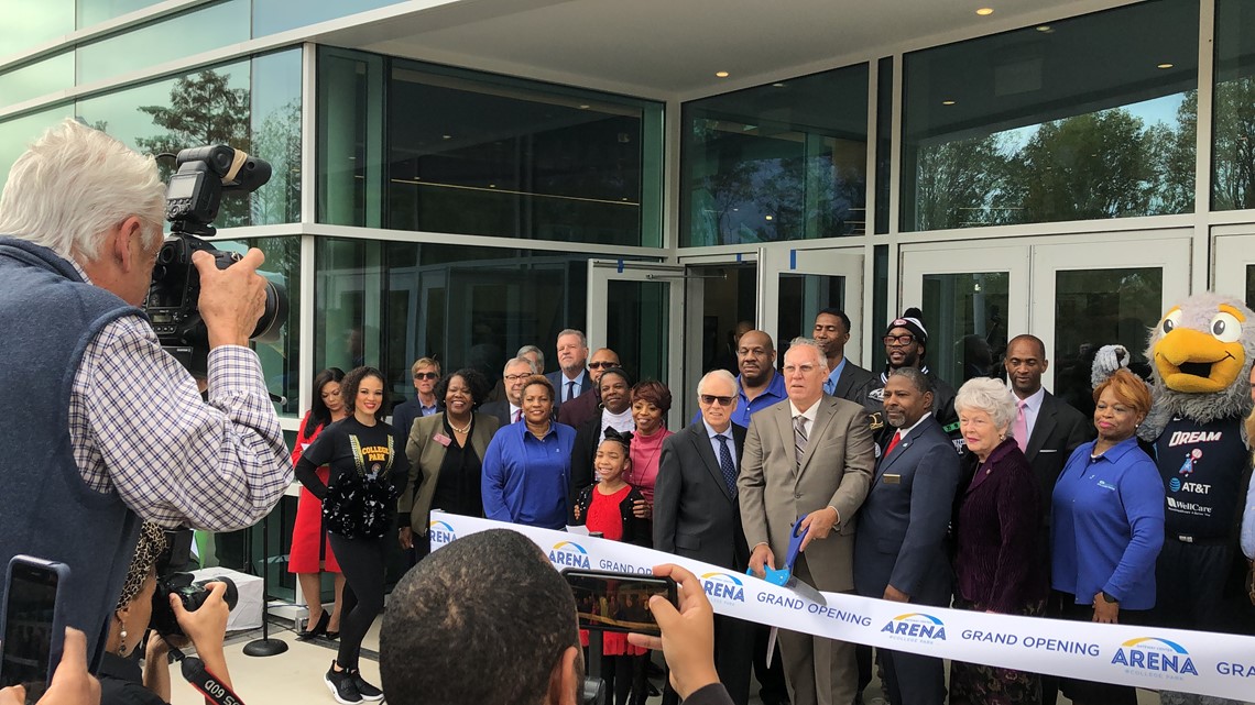 Long-awaited Gateway Center Arena opens in College Park | 11alive.com