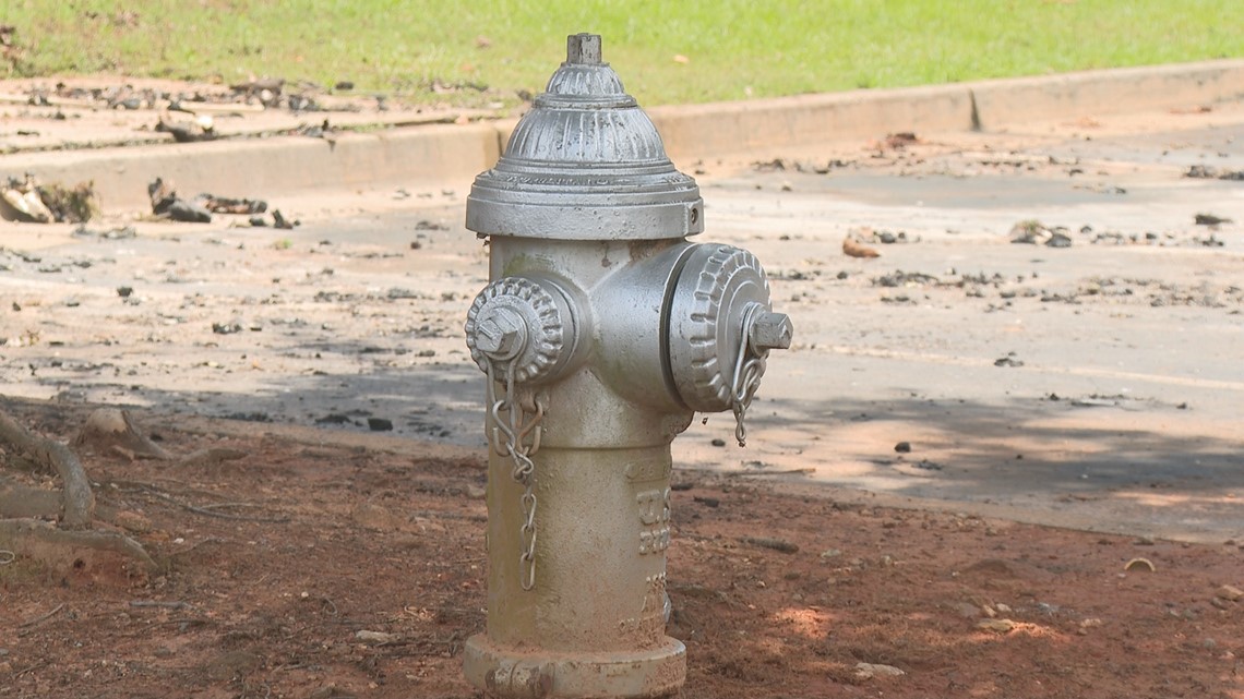 Hydrants empty at apartment fire Ashford at Stoneridge Apartments ...