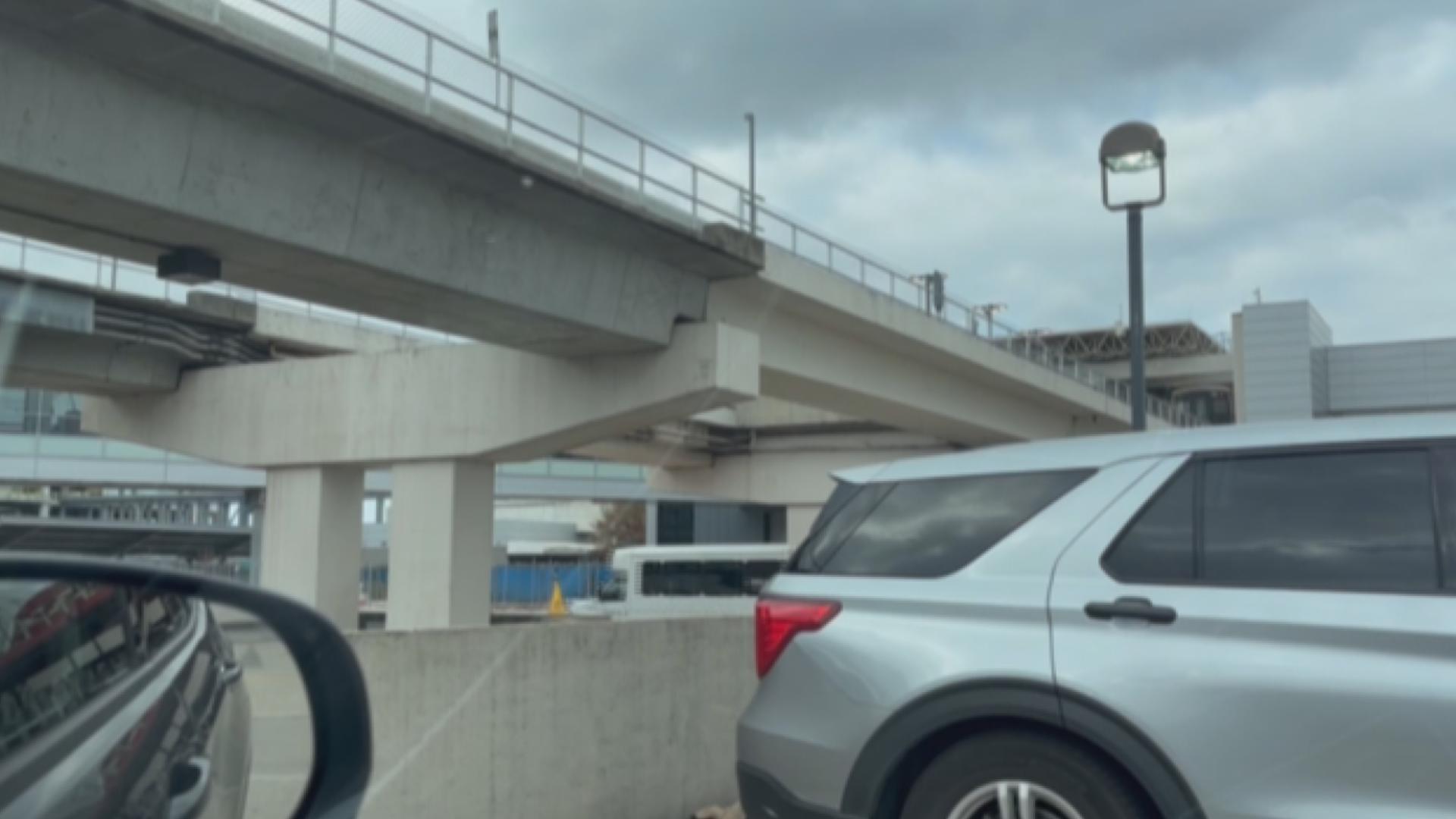 Snow flurries fall at Atlanta airport, across city | 11alive.com