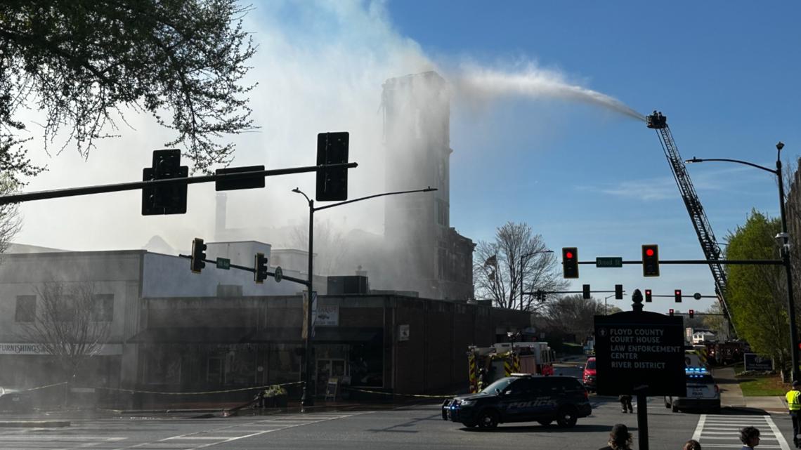 Major fire engulfs historic Floyd County Courthouse in Rome | 11alive.com