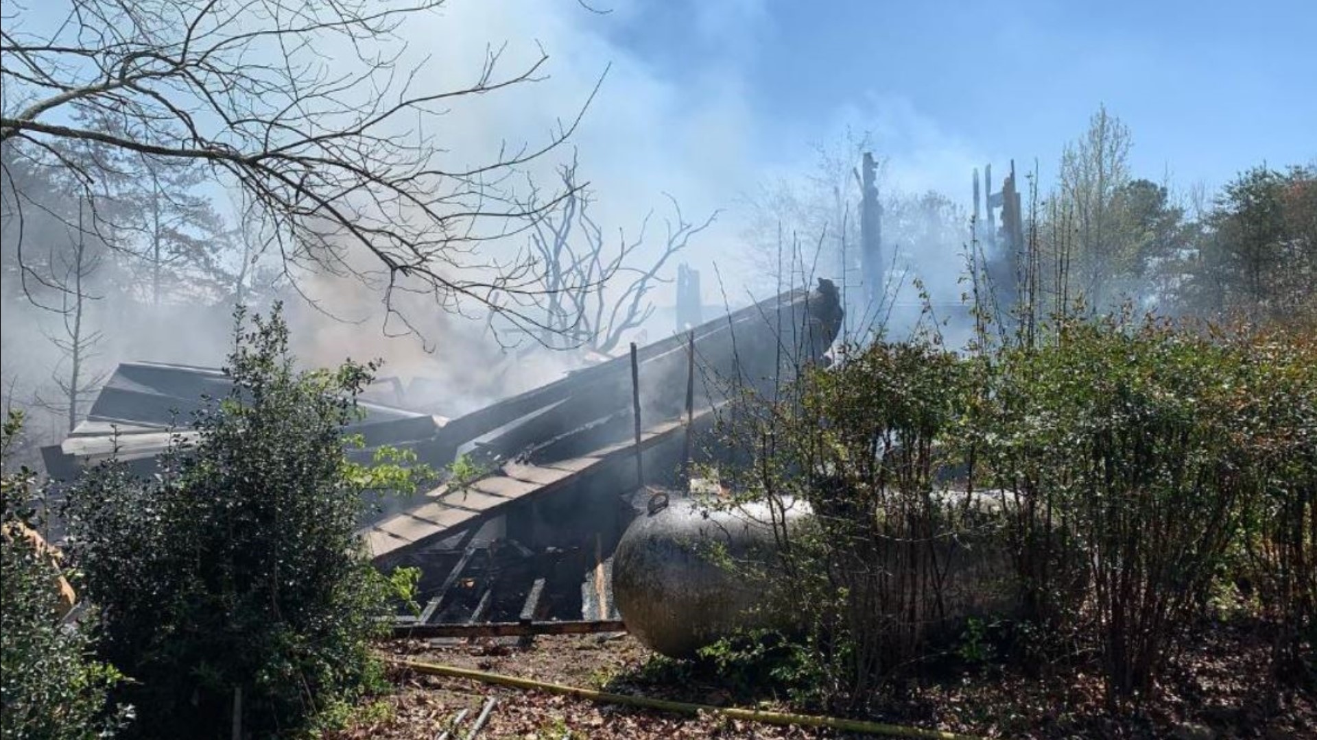 Jameson Road house fire East Cobb County Sunday afternoon | 11alive.com