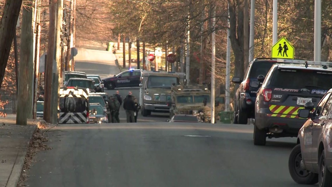 Atlanta SWAT response after father allegedly hits kids with bat ...