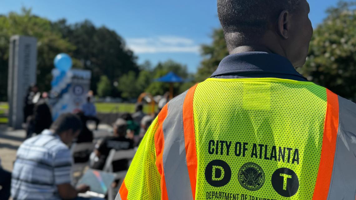 Fairburn Road Complete Street project breaks ground | 11alive.com