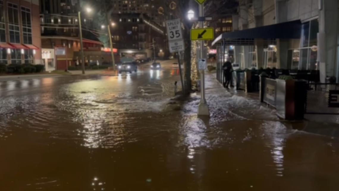 Busy road in Buckhead flooded before winter weather hits | 11alive.com