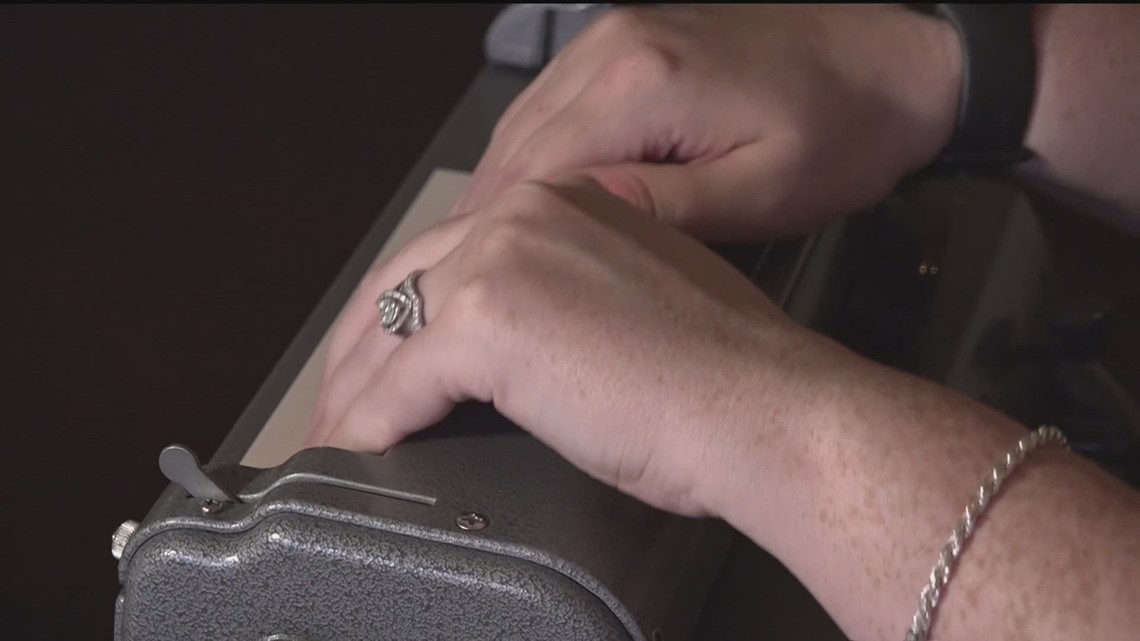 Advocates push for new braille literacy bill | 11alive.com